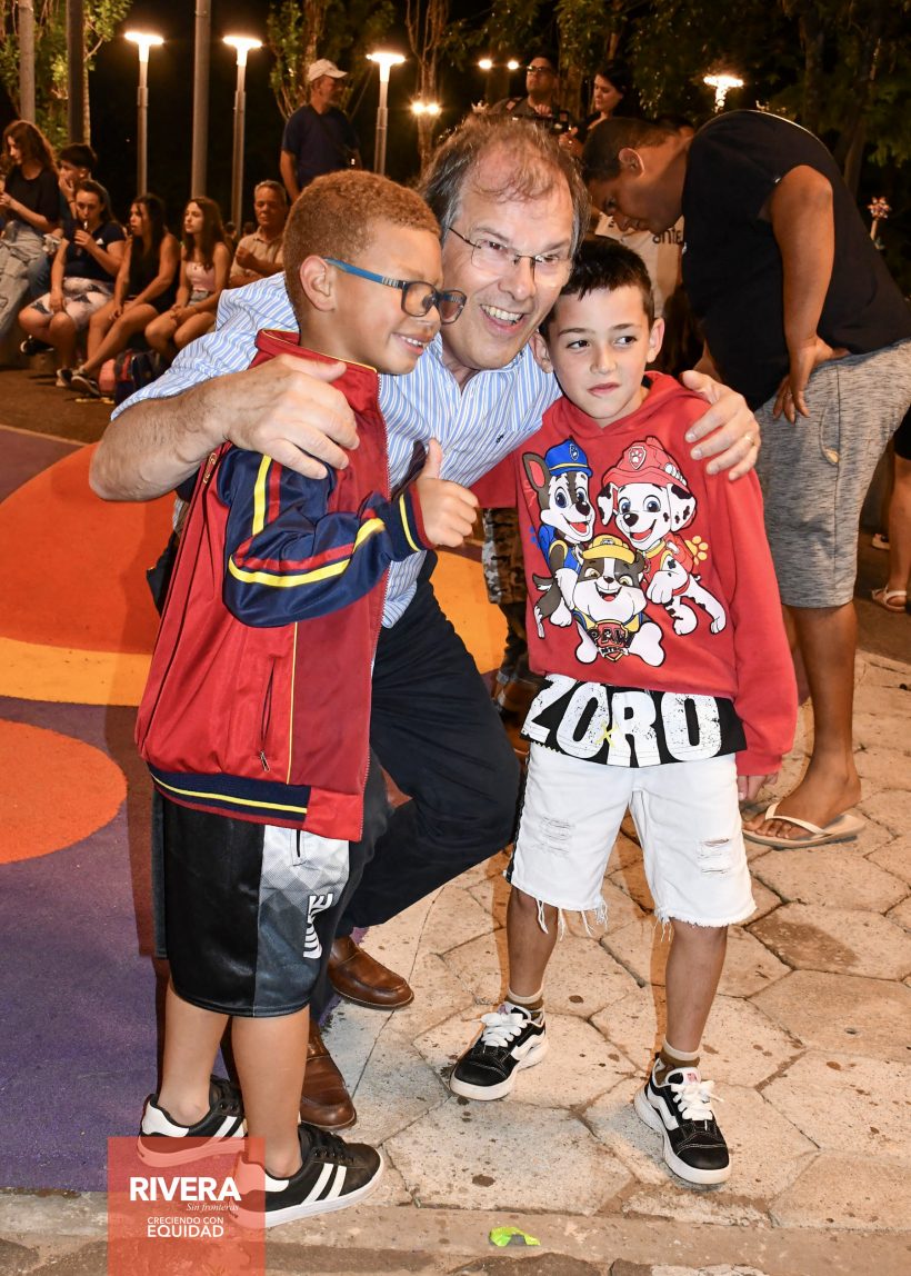 Nuevos rincones infantiles y mejor iluminación en Plaza 18 de Julio ...